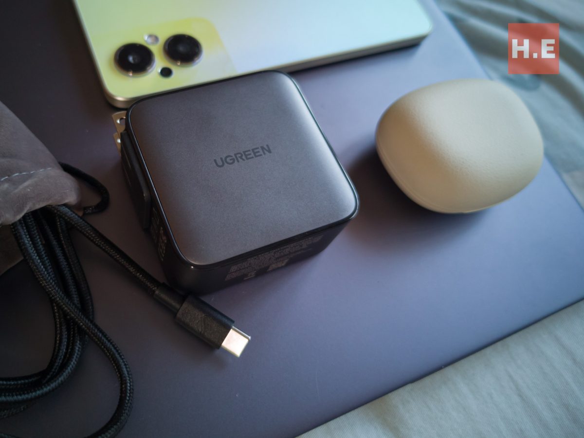Guide to picking the perfect travel charger - HelloExpress.net