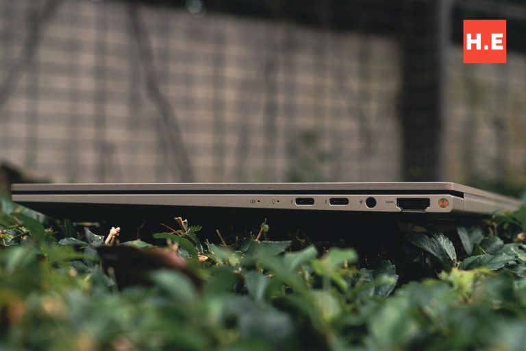 ASUS Zenbook 14X OLED (UX3404) Review — an iterative upgrade ...