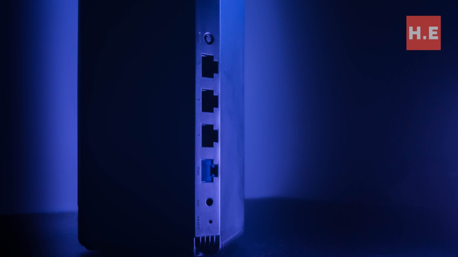 Xiaomi Mesh AX3000: A router and an art piece - HelloExpress.net