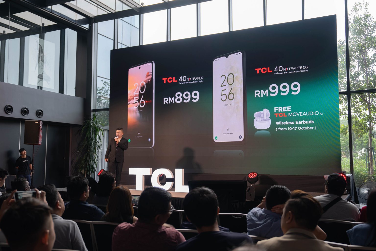 TCL Launches World's First Smartphones Featuring NXTPAPER Technology ...