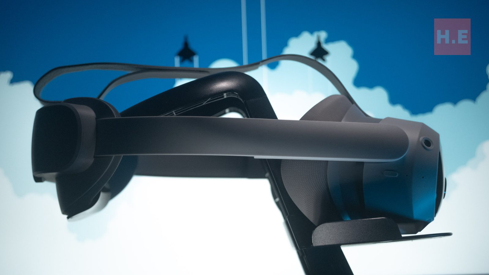 PICO 4 Ultra Review – Mixing virtual and reality - HelloExpress.net