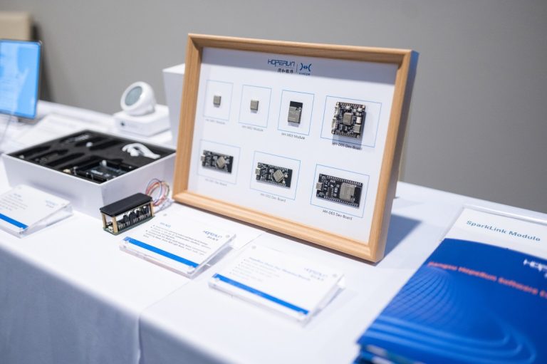 Nearlink Revealed! Is It Really Better Than Bluetooth? - HelloExpress.net