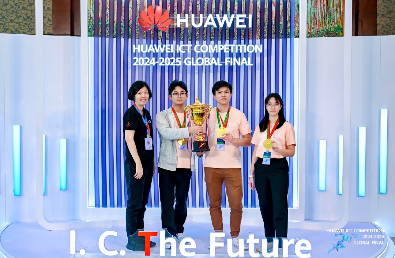 Huawei ICT Competition 2024–2025 Global Final Concludes: Malaysian ...