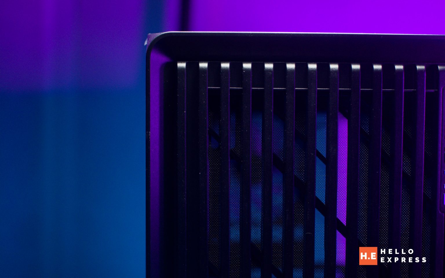 GIGABYTE C103 GLASS Review: A Practical Mid-Tower Choice